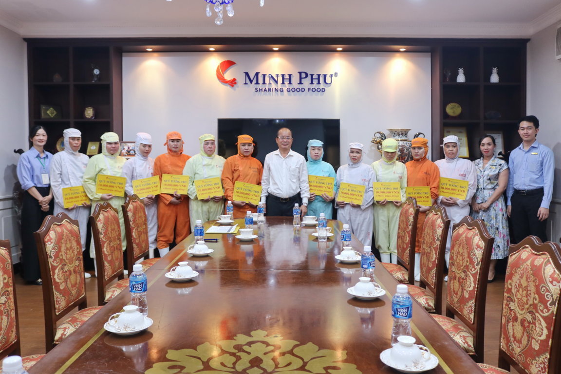 HÌNH ẢNH TRAO TIỀN QUỸ TƯƠNG TRỢ MPCM (ĐỢT 55)