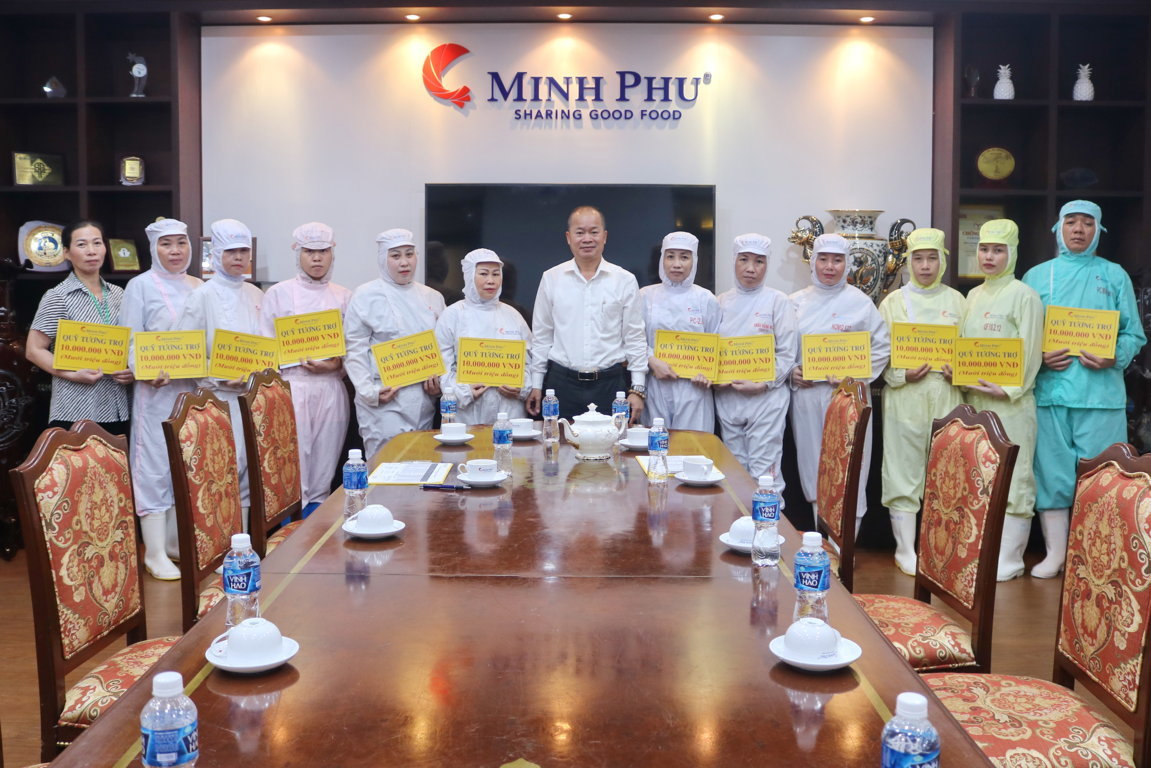 HÌNH ẢNH TRAO TIỀN QUỸ TƯƠNG TRỢ MPCM (ĐỢT 60)