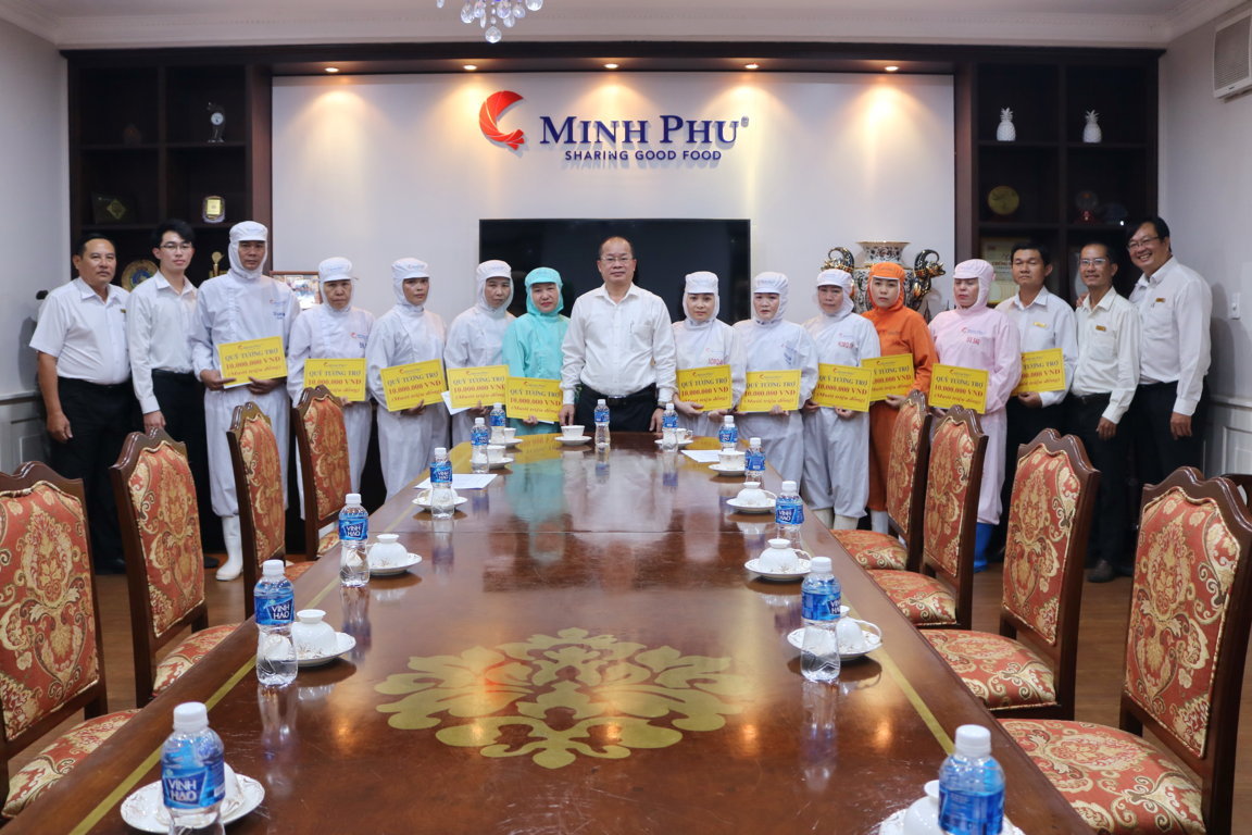 HÌNH ẢNH TRAO TIỀN QUỸ TƯƠNG TRỢ MPCM (ĐỢT 40)