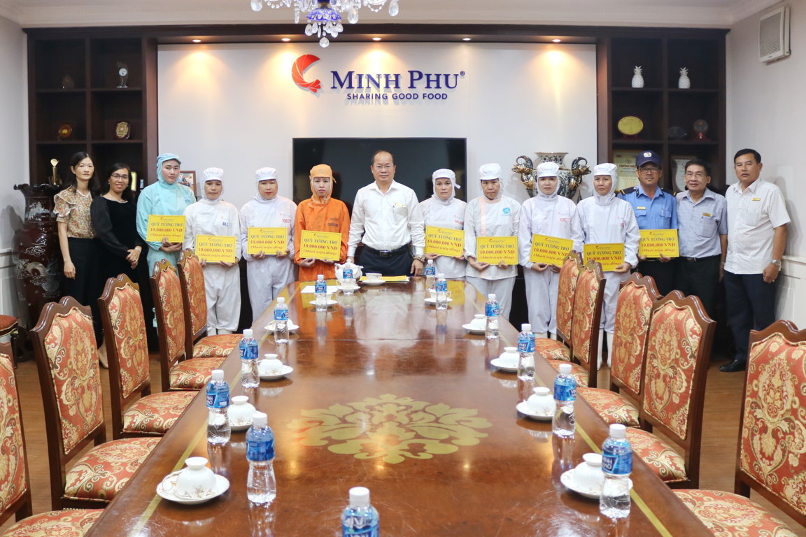 HÌNH ẢNH TRAO TIỀN QUỸ TƯƠNG TRỢ MPCM (ĐỢT 27)